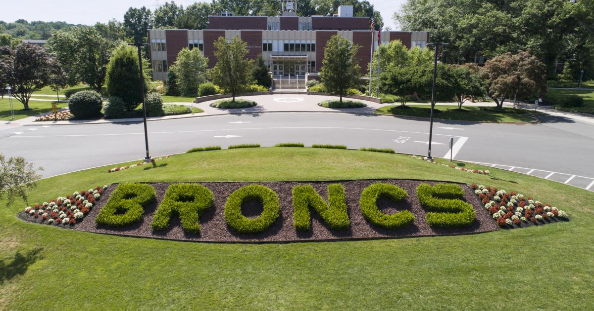 Voice Competition | Rider University