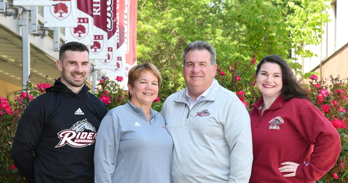 Mike Reca ’93 and family pledge a major gift to Rider wrestling | Rider ...